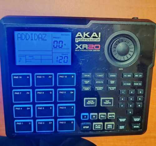 Akai XR20