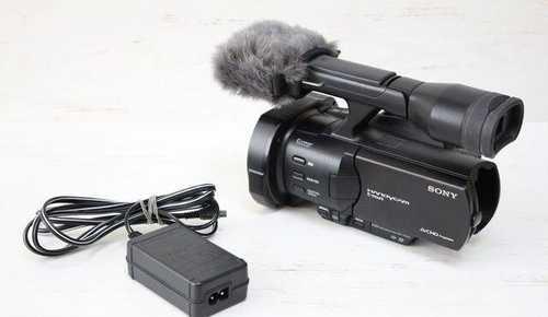 Видеокамера Sony NEX-VG900E
