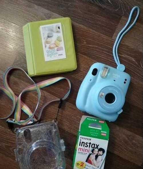Камера мгновенной печати instax mini