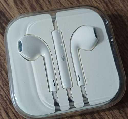 Наушники Apple EarPods 3.5 мм оригинал новые