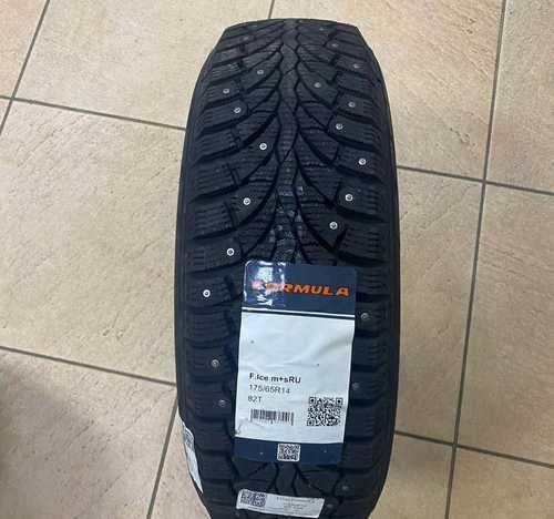 Pirelli Formula Ice 175/65 R14 82T