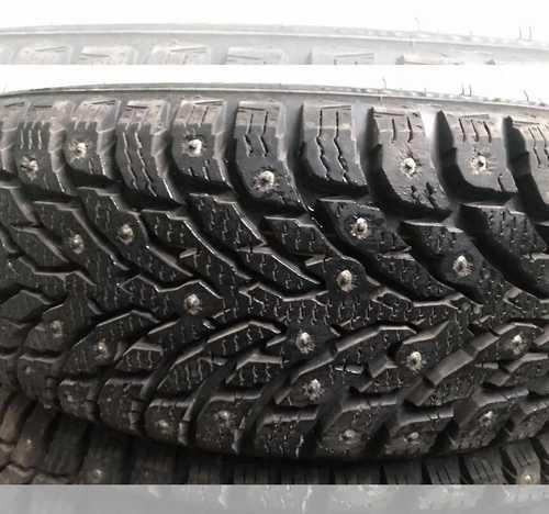 Nokian Tyres Hakkapeliitta 9 185/65 R15 92T