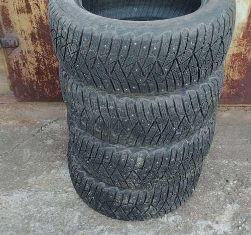 Goodyear Ultragrip 600 205/55 R16 94T