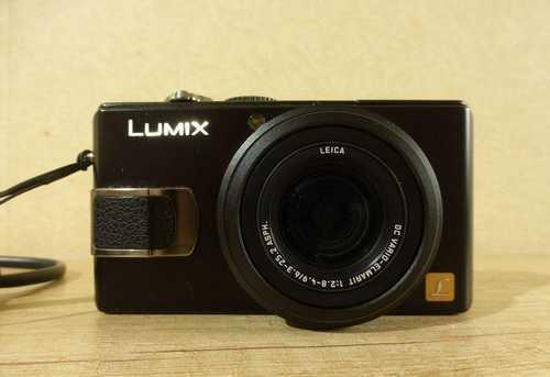 Премиальная фотокамера Lumix LX2