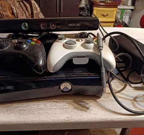 Xbox 360 Slim 250gb прошитая