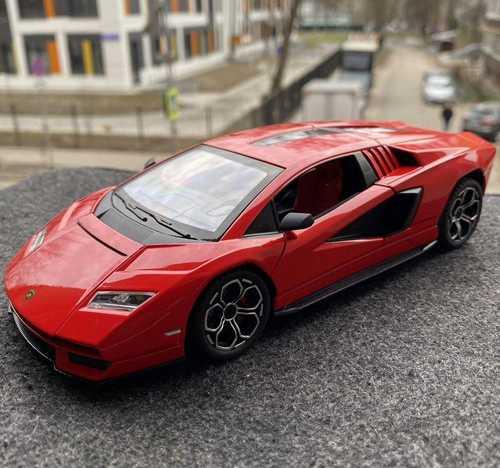 Модель авто Lamborghini Countach LPI