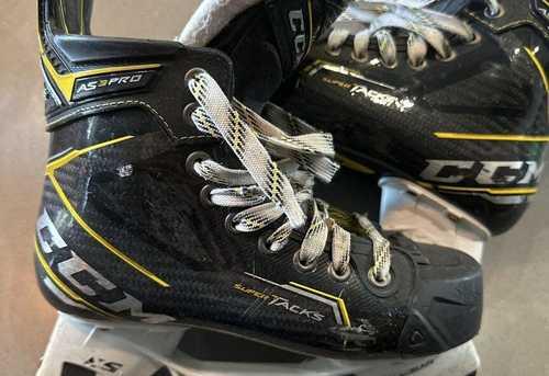 Хоккейные коньки ccm super tacks AS3Pro