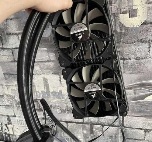 Водяное охлаждение Corsair H100x