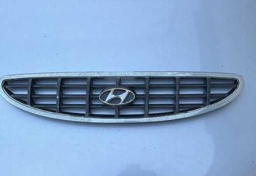 Решетка радиатора hyundai accent