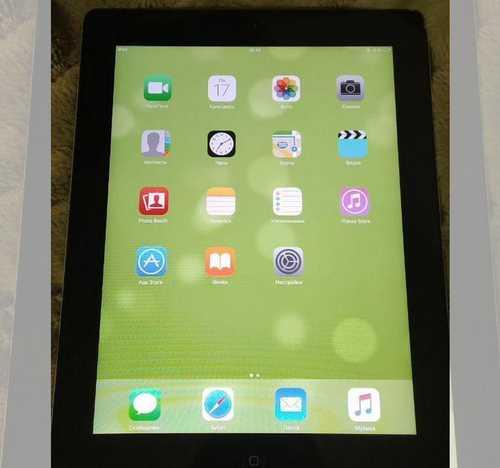 iPad (Айпад) 16gb Рабочий с зарядкой