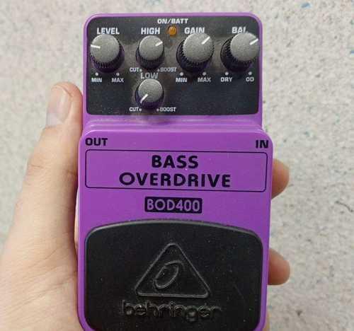 Гитарная педаль Behringer bass overdrive bod400