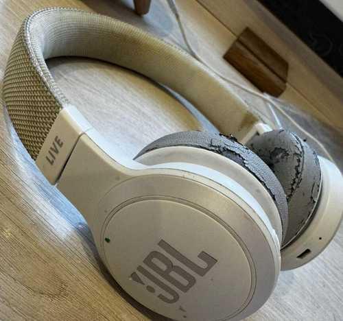 Беспроводные наушники jbl