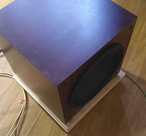 Активный сабвуфер Monitor audio