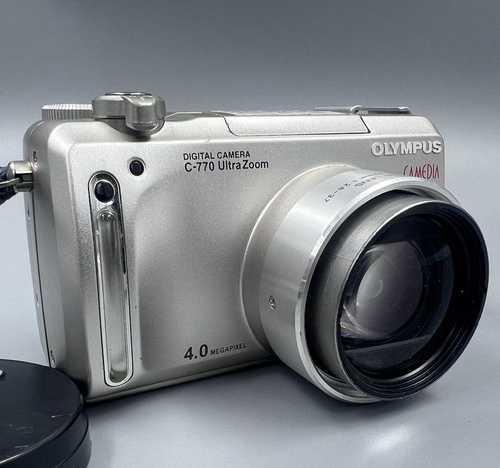 Цифровой фотоаппарат Olympus C-770 (мыльница, y2k)