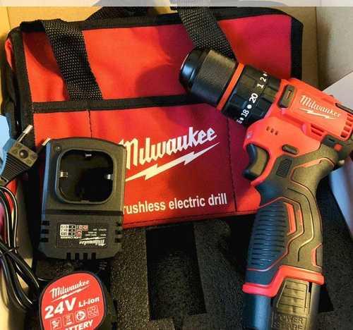 Шуруповерт ударный Milwaukee 24V бесщеточный