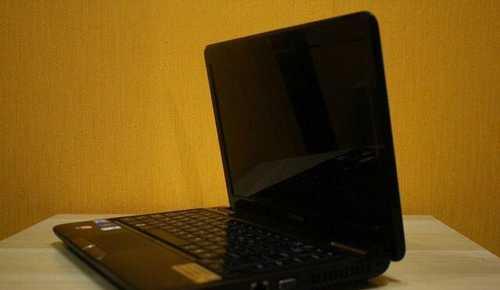 4 ядерный ноутбук Toshiba c 4GB озу