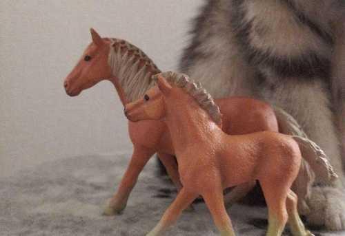 Лошадь игрушка кобыла коллекционная