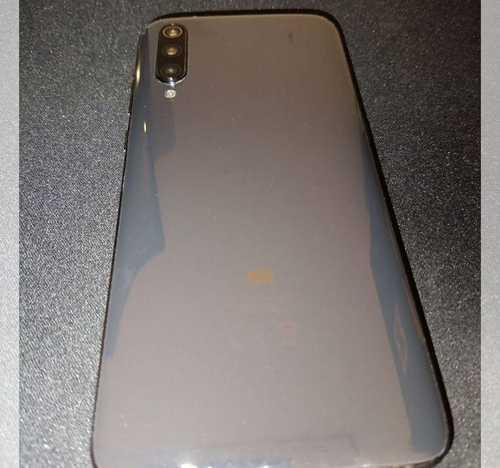 Xiaomi Mi 9, 8/64 ГБ