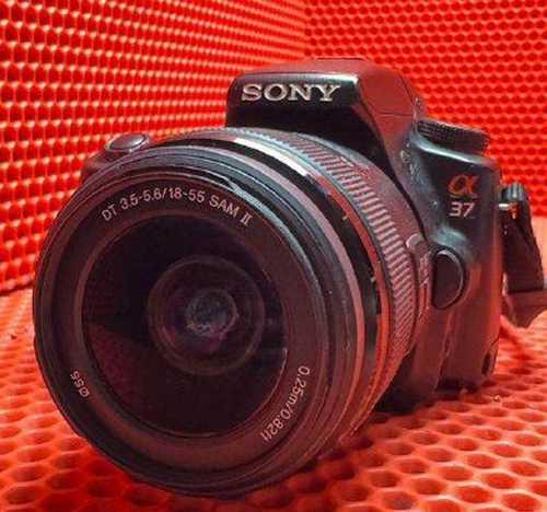 Зеркальный фотоаппарат Sony Alpha SLT-A37