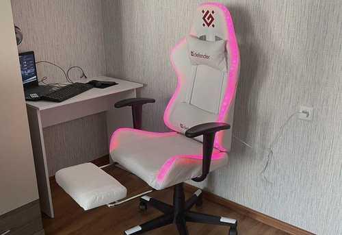 Новое компьютерное кресло с подножкой defender