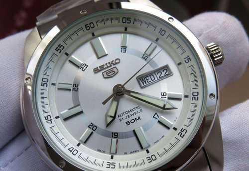 Часы Seiko (Сейко) 5 Automatic Silver Dial. Japan