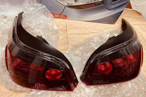 Комплект задних фонарей BMW E60 Hella оригинал