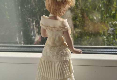 Кукла коллекционная фарфоровая
