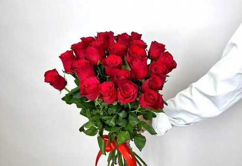 Букет цветов из 25 красных роз