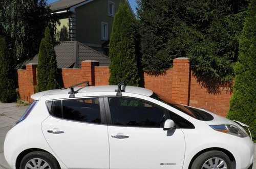 Багажник для Nissan Leaf за дверной проем
