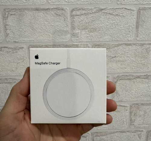 Беспроводная зарядка magsafe