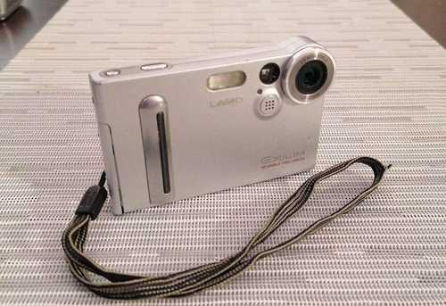 Компактный фотоаппарат Casio EX-M2
