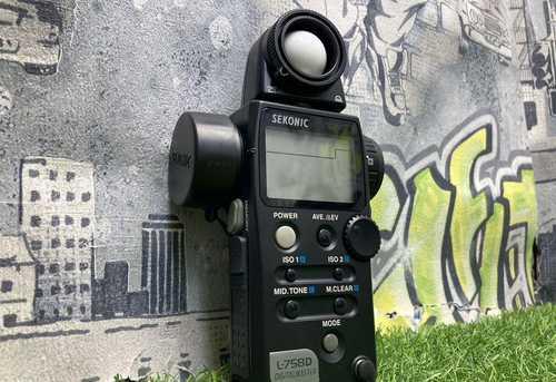 Sekonic L-758D