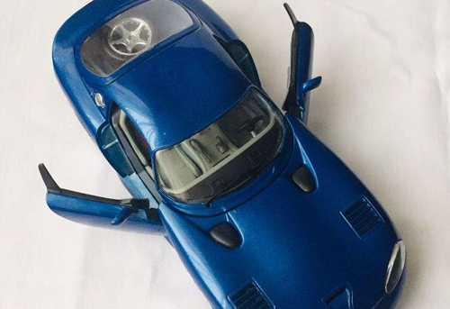 Dodge viper GTS coupe 1:18 Bburago