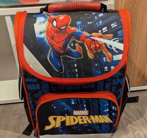 Школьный рюкзак