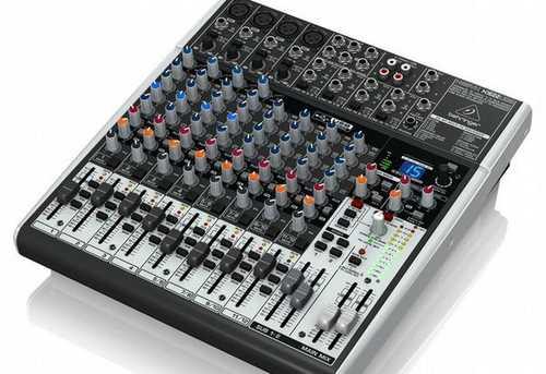 Behringer xenyx X1622USB