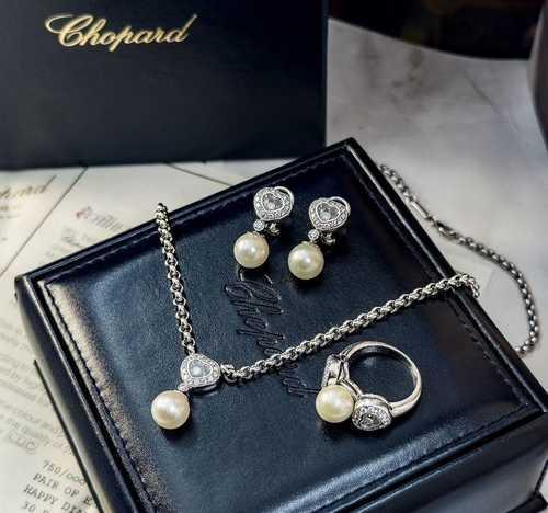 Ювелирный комплект Chopard Happy Diamonds