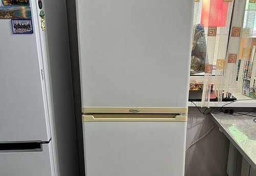 Холодильник бу stinol 103L