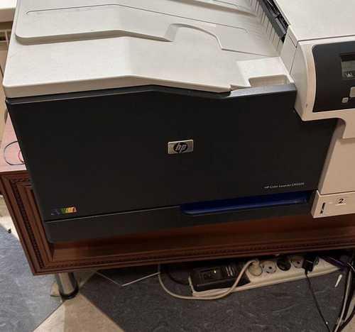 Цветной лазерный принтер HP color laser JET CP5225