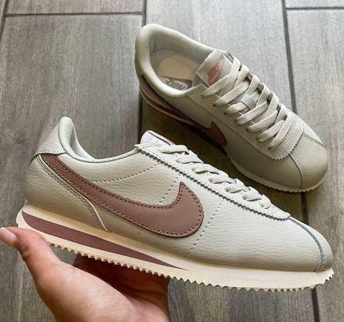 Кеды женские nike cortez