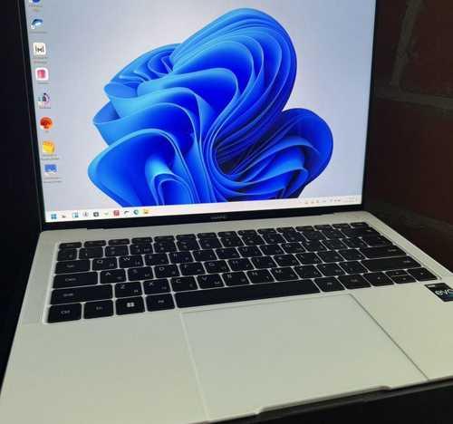 Ноутбук Huawei MateBook X pro White (53013SJT) 1TB