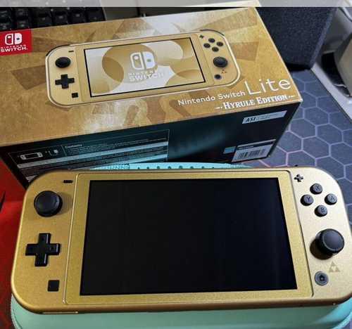 Nintendo Switch Lite - Hyrule Edition