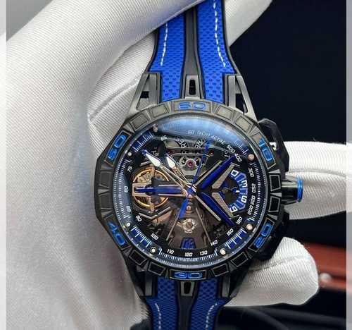 Часы Roger Dubuis