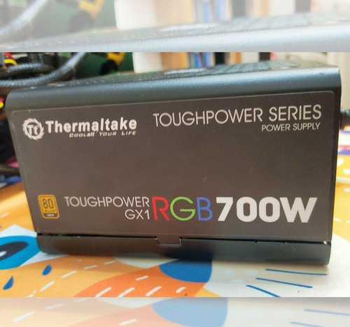 Блок питания Thermaltake toughpower GX1 700W