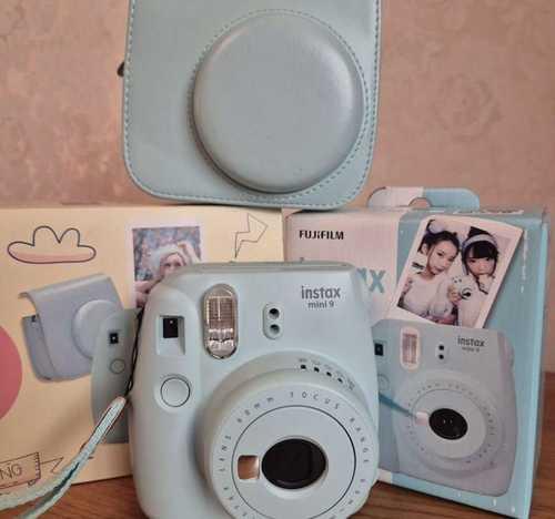 Пленочный фотоаппарат instax mini 9