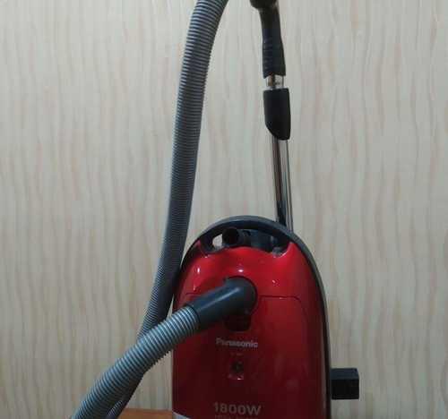 Пылесос Panasonic 1800 W