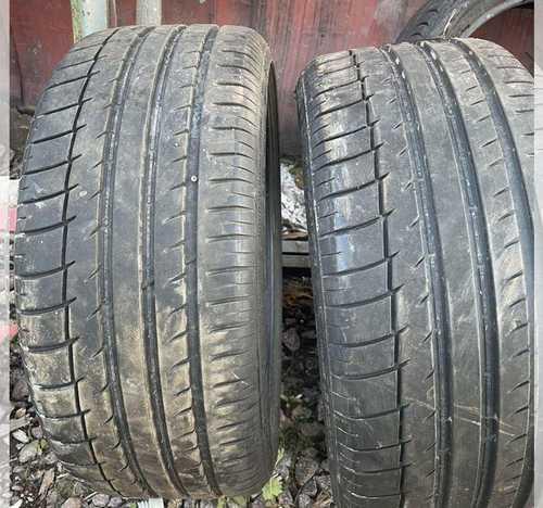 Michelin Pilot Super Sport 215/35 R18