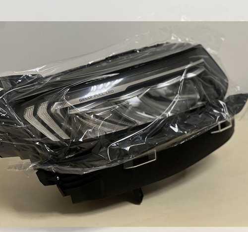 Правая фара на Geely Tugella