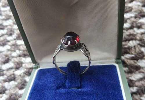 Серебряное кольцо с камнем СССР 60-х