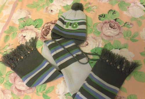 Новый комплект шапка шарф на малыша