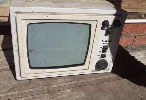 Старый телевизор СССР